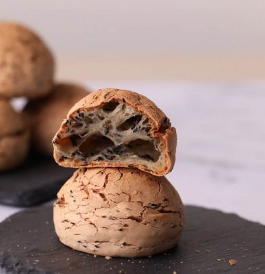 Cách làm Bánh Mì Mè Đen Hàn Quốc chỉ trong 3 bước - dungculambanh.com.vn