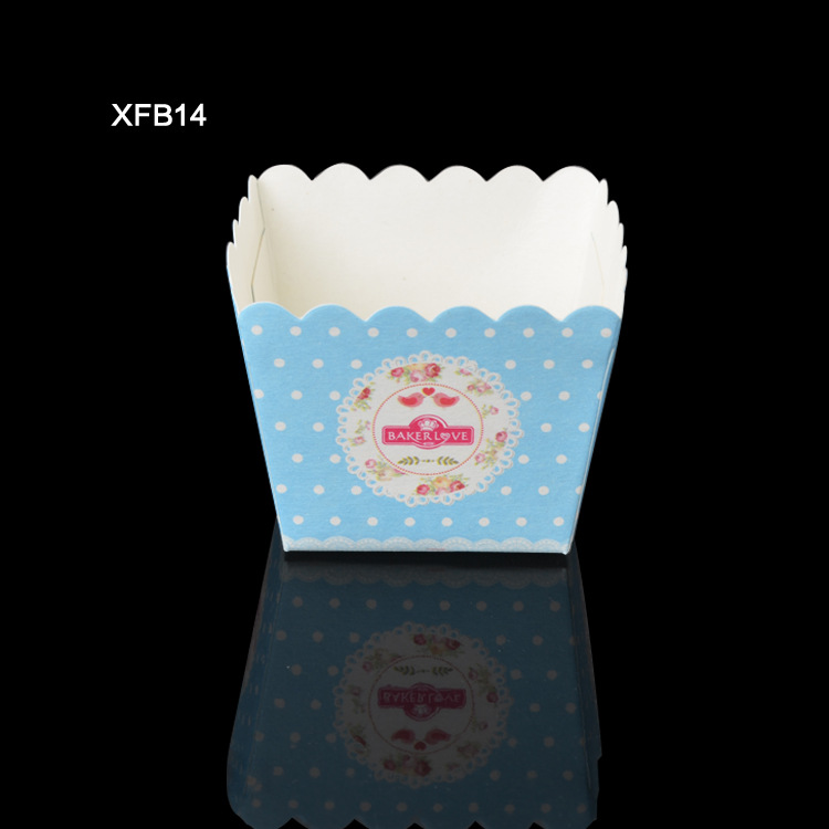 Ly Giấy Cupcake Vuông 100 Cái-Giao Kiểu Viền Và Họa Tiết Màu Ngẫu Nhiên ...